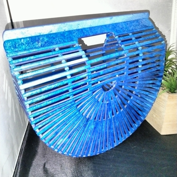 unbranded | Bags | Gorgeous Blue Acrylic Beachy Bamboo Purse Tote ...